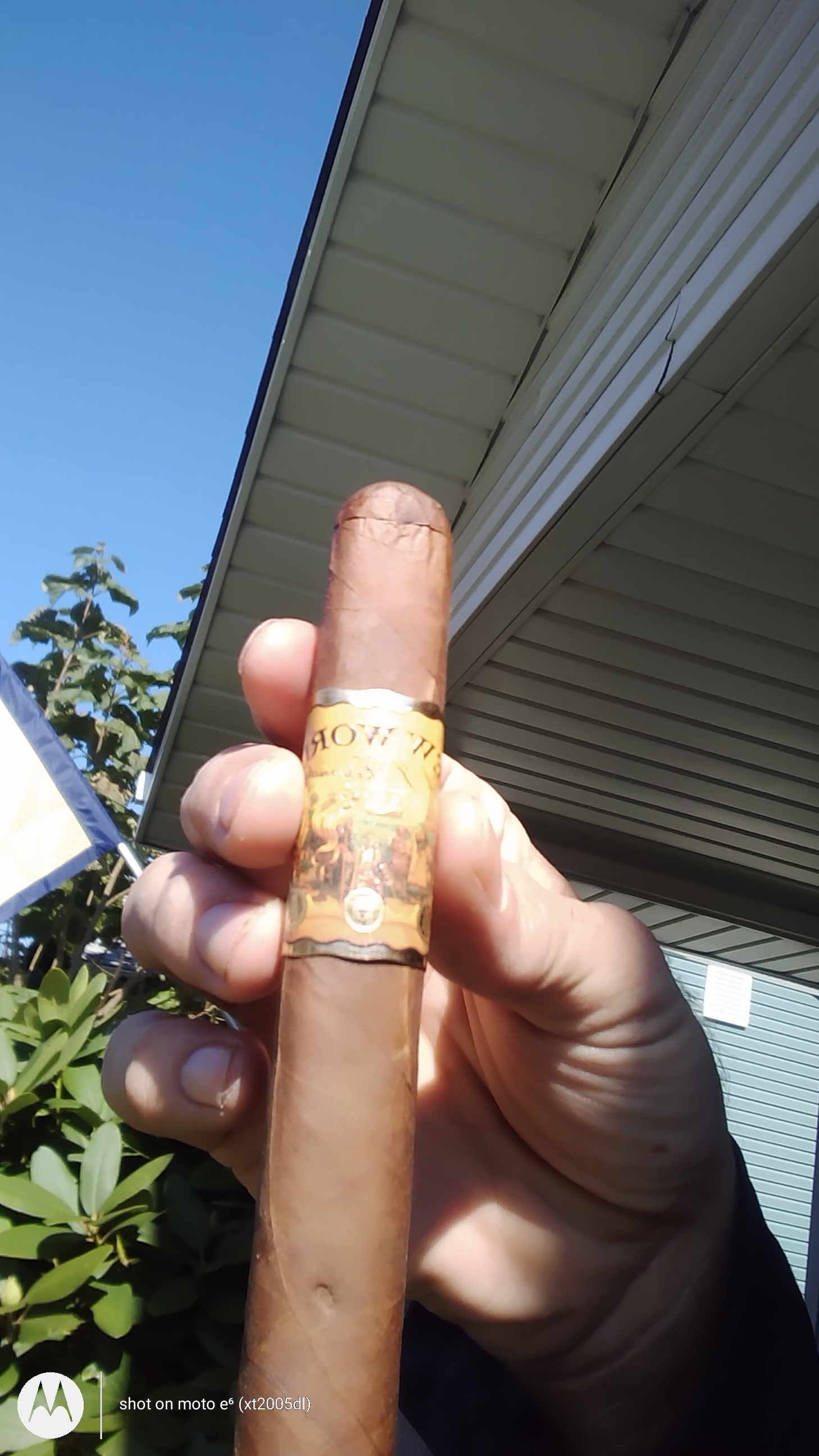 Happy Columbus Day smoking a New World | Cigar Reviews | Cigar World