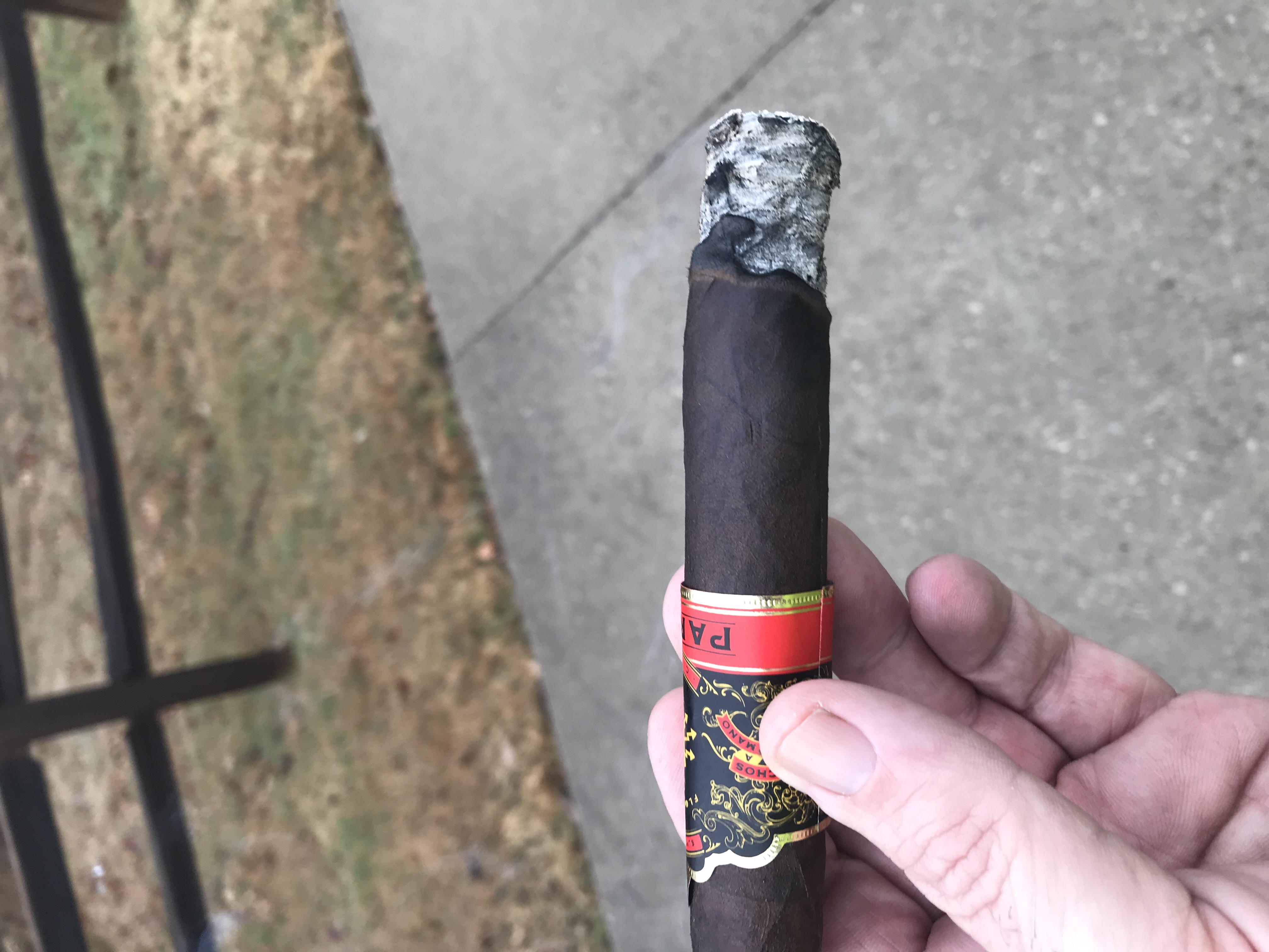 Great flavor, bad burn | Cigar Reviews | Cigar World