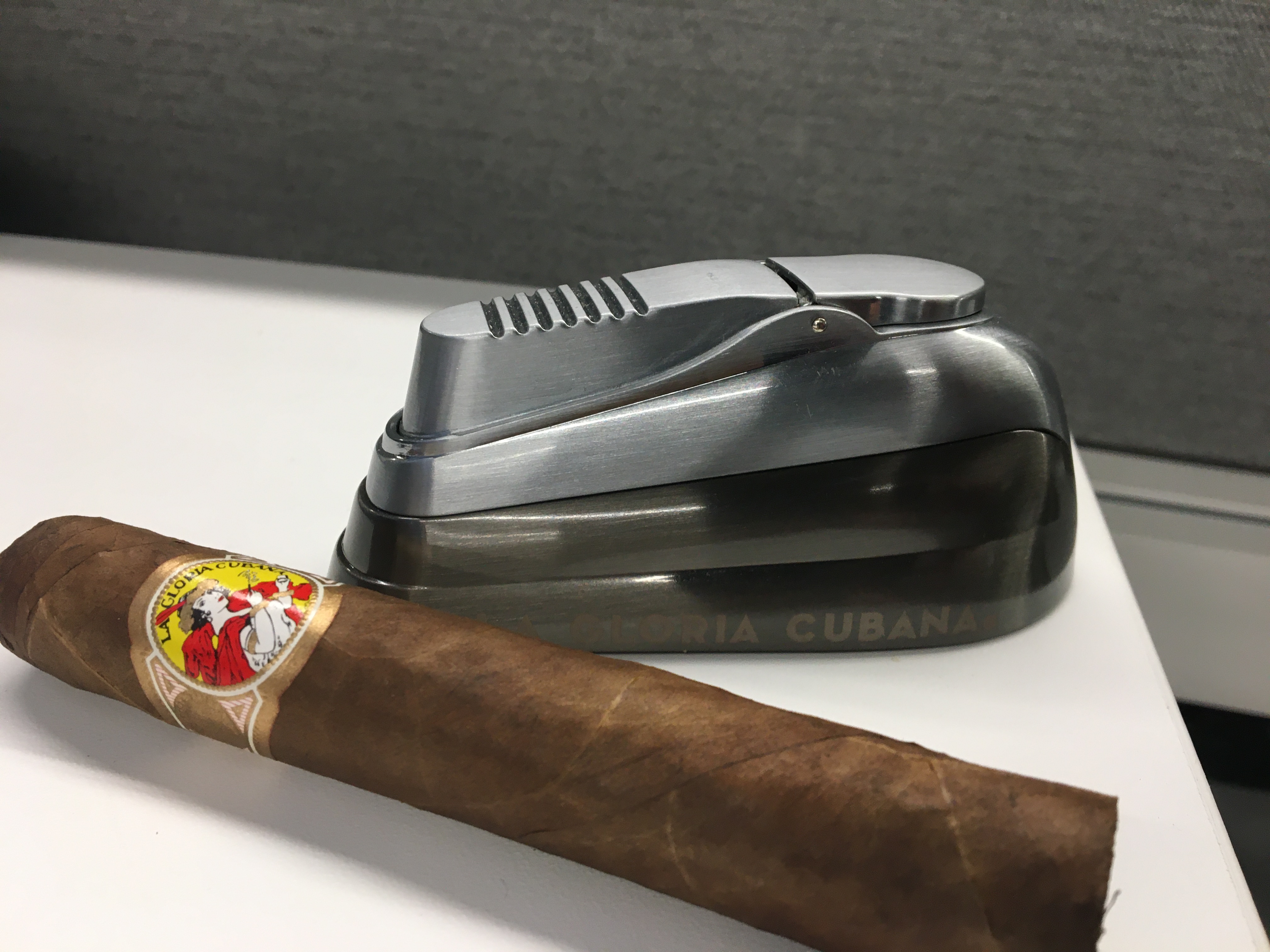 Show Your Cigar Stuff | Cigar World