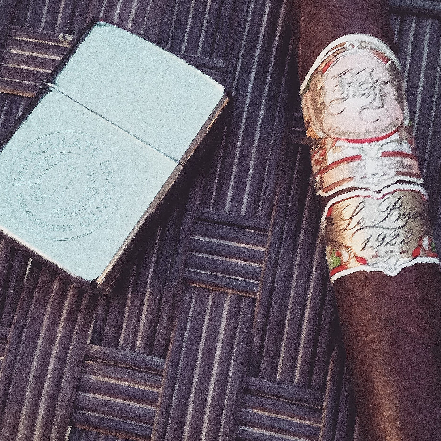 Follow me on IG ("anything goes") post | Cigar World